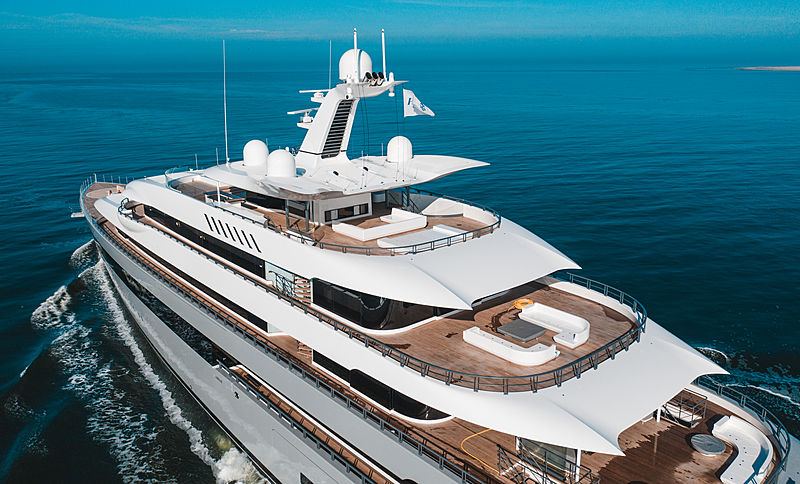 100m Feadship Moonrise on sea trials | SuperYacht Times