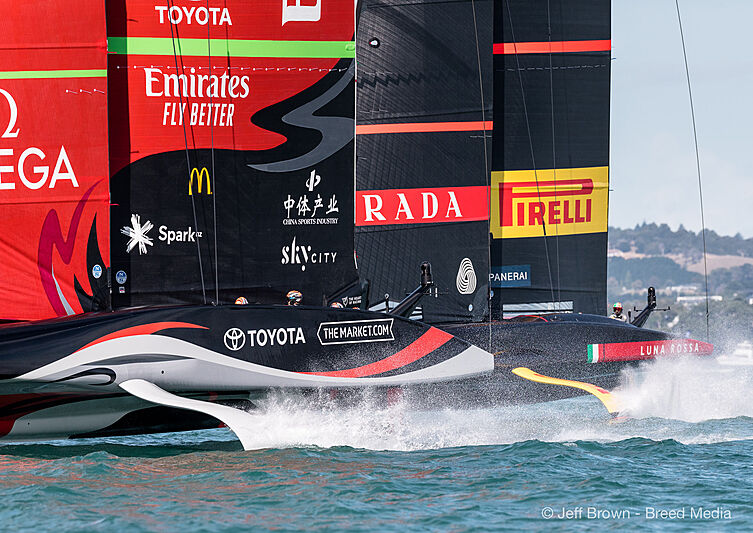 Scenes from America's Cup race seven | SuperYacht Times