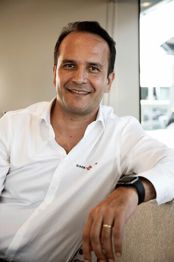 Justin Ratcliffe interviews Çağın Genç CEO of Sirena | SYT