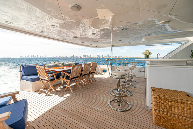 36m Intermarine yacht Savannah sold | SuperYacht Times