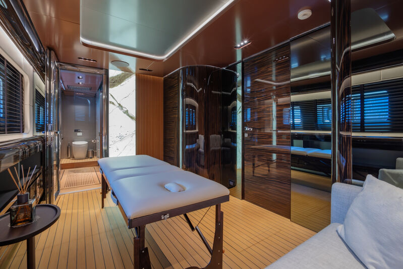 Photo La Vie Yacht Massage Room Superyacht Times