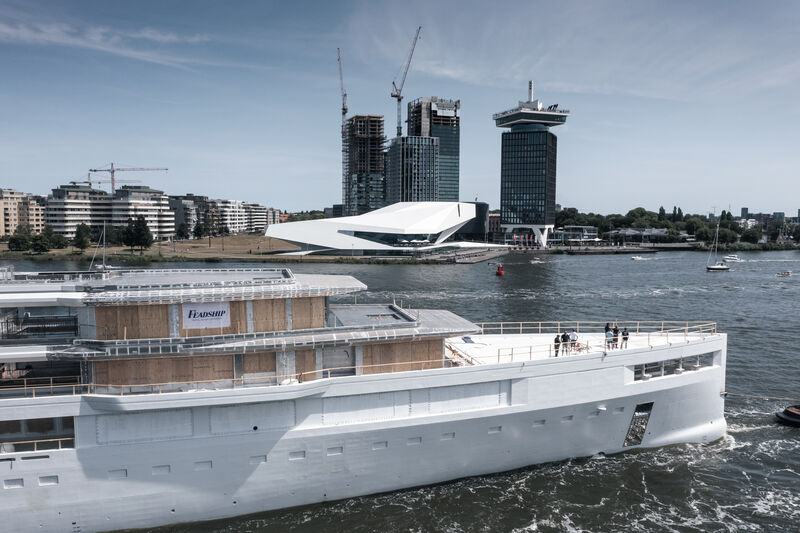 Feadship 103m superyacht Project 1011 in transit | SYT