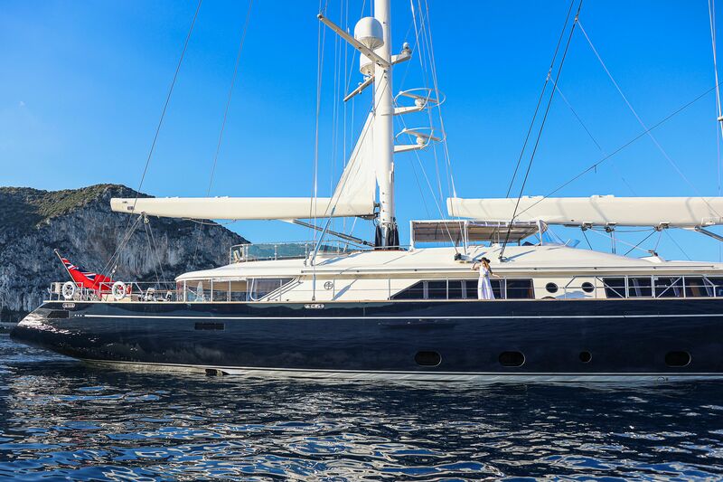 Photo: Zenji yacht exterior | SuperYacht Times