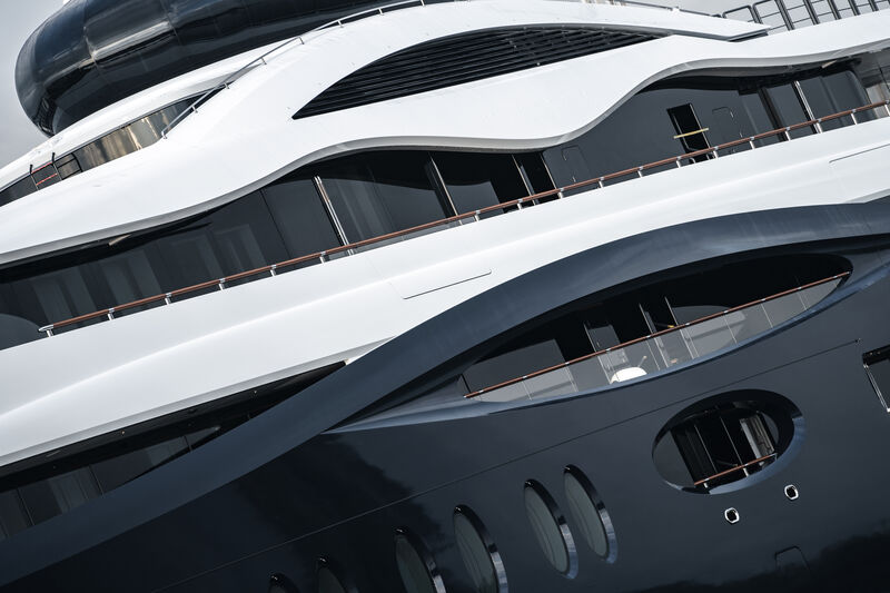 Feadship 1010 launched | SuperYacht Times