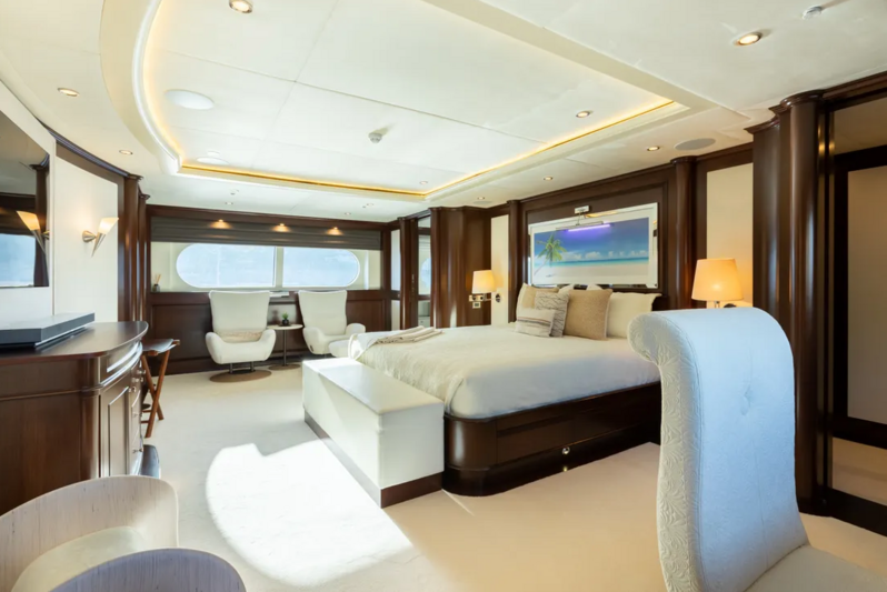 45m Sunrise motor yacht Mochafy 22 enters the market | SYT