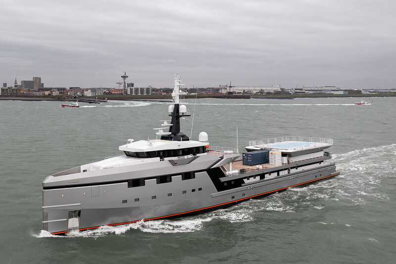 Damen Yachting yacht support Wingman sea traisl | SYT