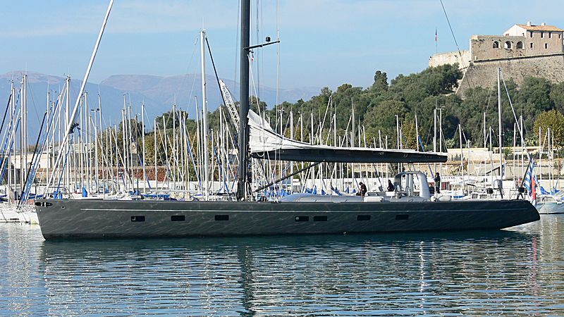 Photo: Wally B yacht arriving in Antibes | SuperYacht Times