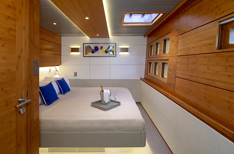 35m Sunreef yacht Che sold | SuperYacht Times