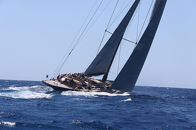 LIONHEART Yacht 43m Claasen 2010 SuperYacht Times lionheart-yacht-43m-claasen-2010-superyacht-times