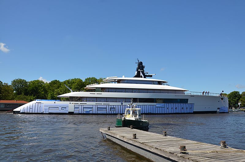 Photo: Feadship Van Lent 818 launch in De Kaag | SYT