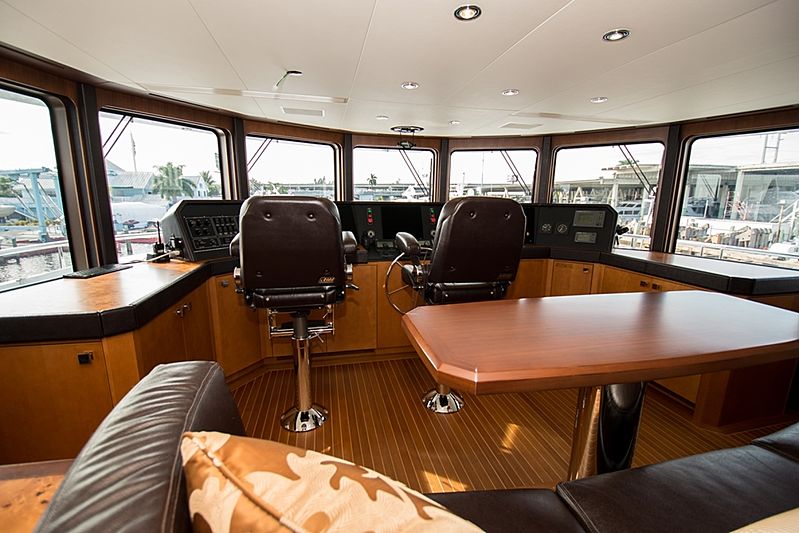 Photo: Dream Weaver yacht wheelhouse | SuperYacht Times